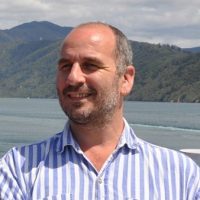 Biography – Graeme Knights